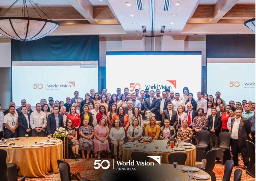 World Vision cumple medio siglo de fundación caminando juntos ...