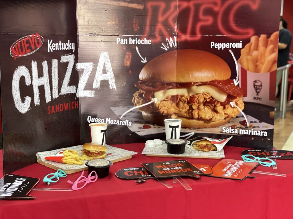 KFC revoluciona el sabor con el lanzamiento de Kentucky Chizza Sandwich ...